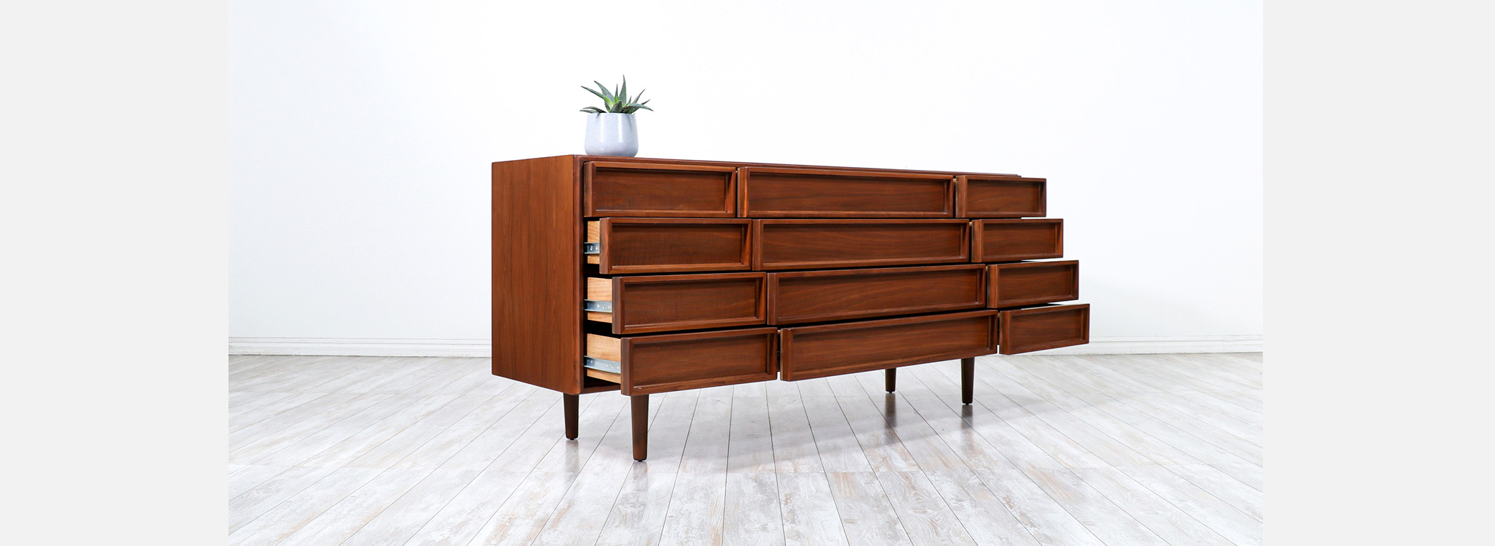 John Keal 12-Drawers Walnut Dresser for Brown Saltman | Danish Modern L.A.